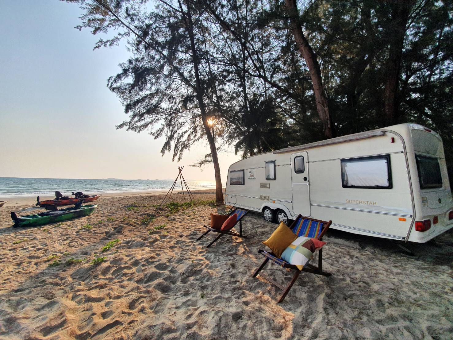 Hello Campers จ.ระยอง | MV Caravan